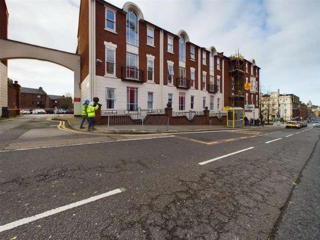 1 Bedroom Apartment Flat