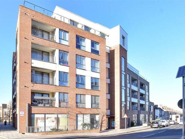 1 Bedroom Apartment Flat