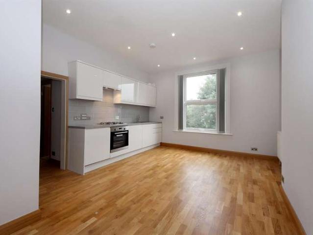 1 Bedroom Apartment Flat