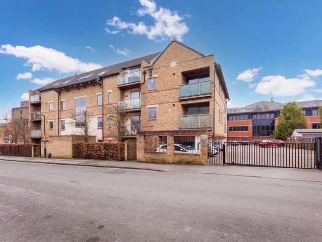 1 Bedroom Apartment Flat