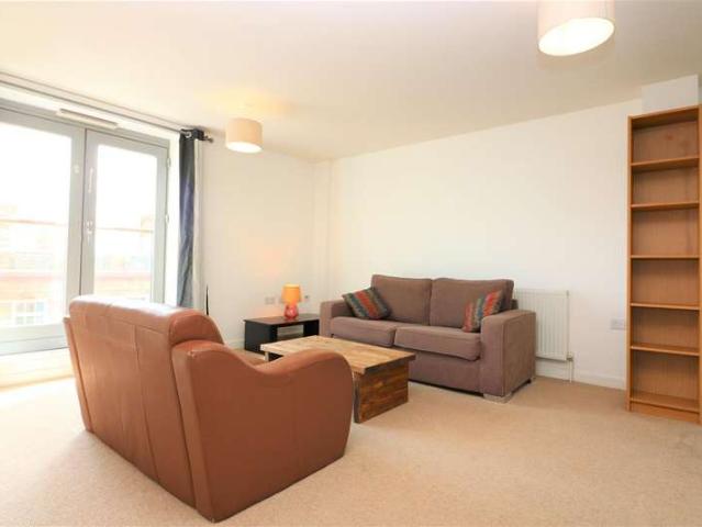 1 Bedroom Apartment Flat