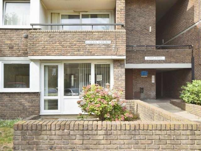 1 Bedroom Apartment Flat