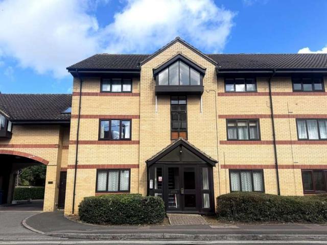 1 Bedroom Apartment Flat