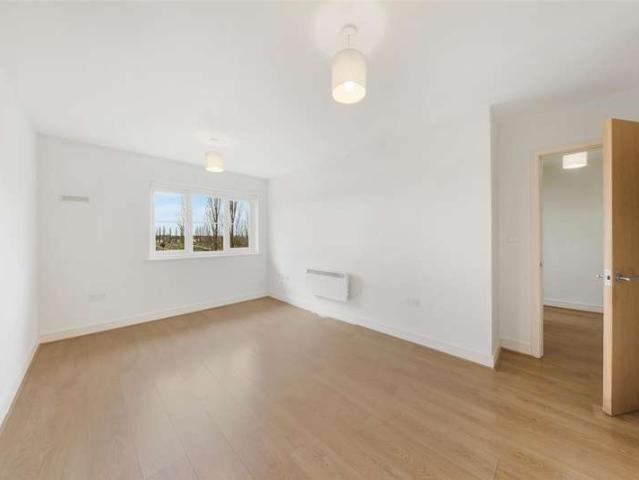 1 Bedroom Apartment Flat