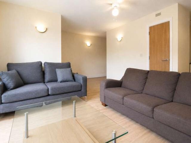 1 Bedroom Apartment Flat