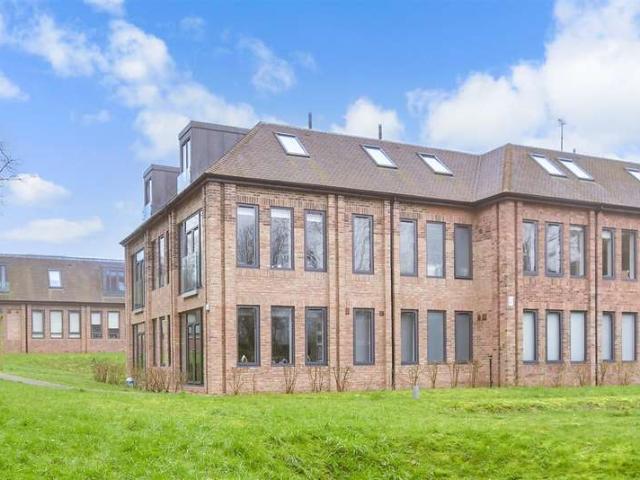 1 Bedroom Apartment Flat