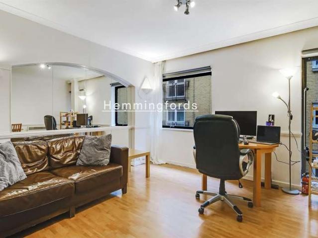 1 Bedroom Apartment Flat