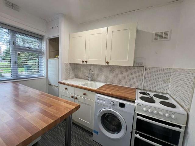1 Bedroom Apartment Flat