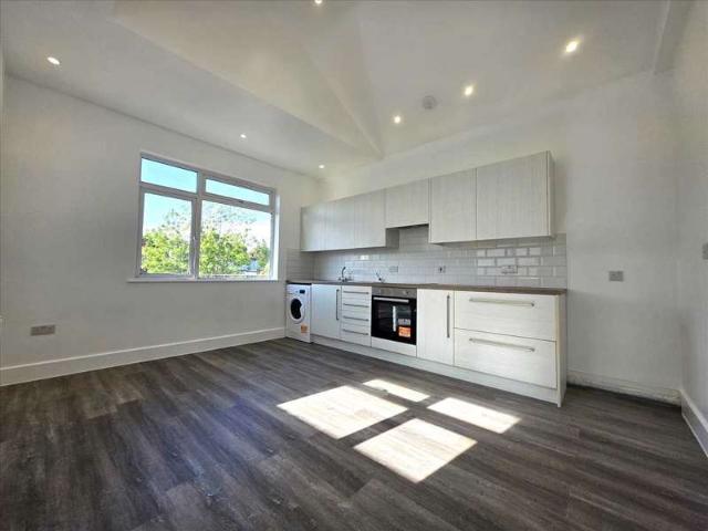 1 Bedroom Apartment Flat