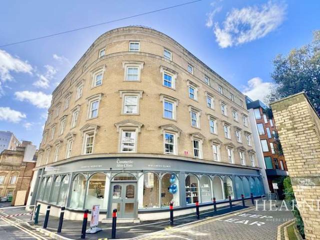 1 Bedroom Apartment Flat