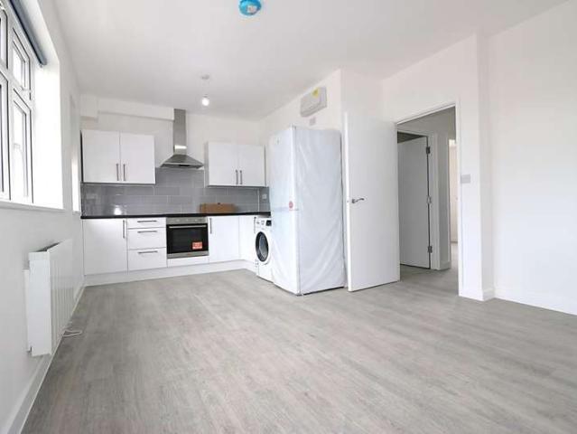 1 Bedroom Apartment Flat