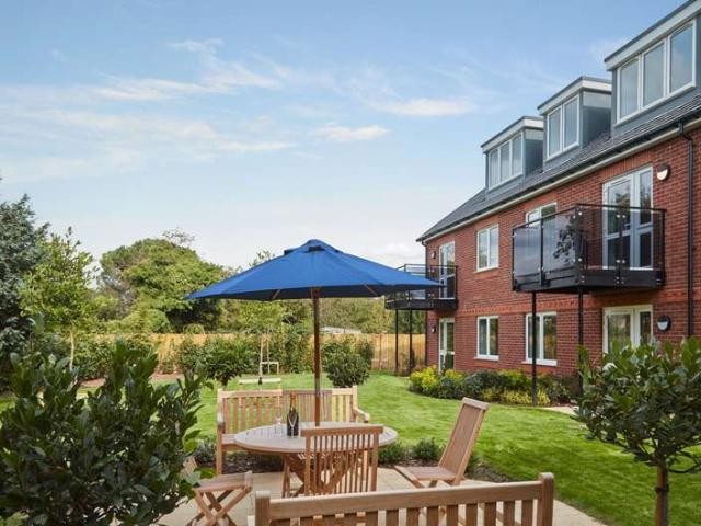 1 Bedroom Apartment Flat
