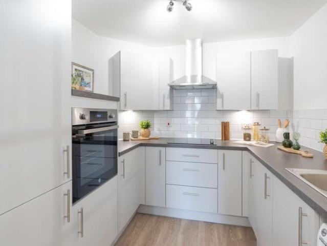 1 Bedroom Apartment Flat