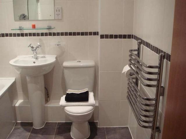 1 Bedroom Apartment Flat