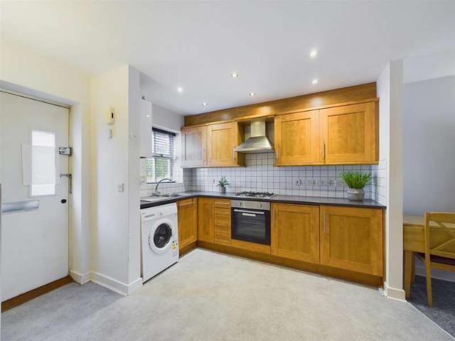 1 Bedroom Apartment Flat