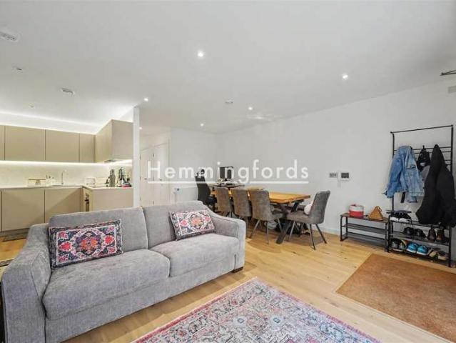 1 Bedroom Apartment Flat