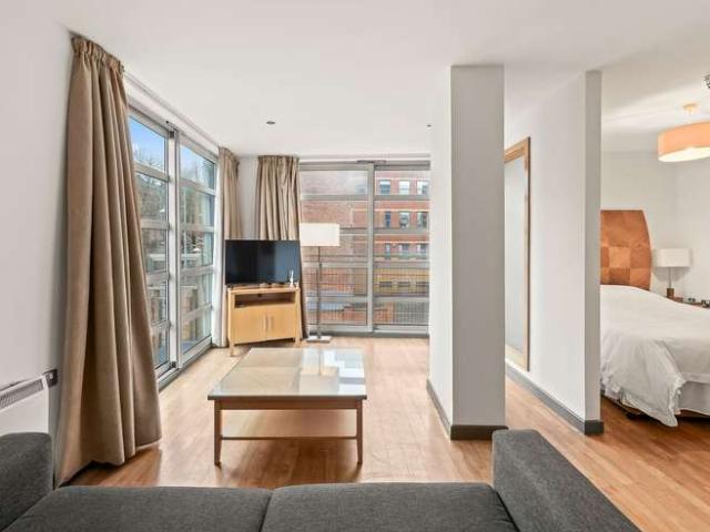 1 Bedroom Apartment Flat