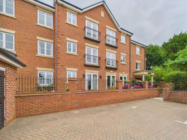1 Bedroom Apartment Flat