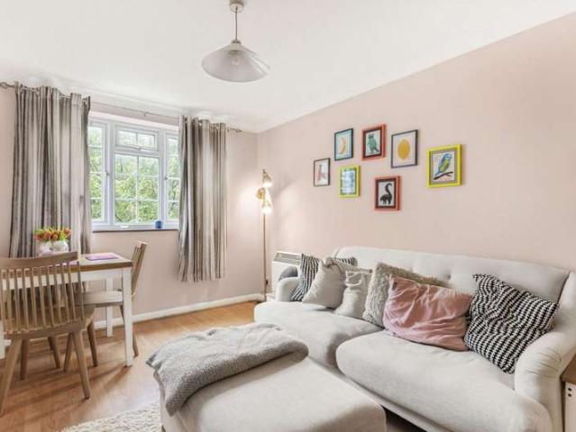 1 Bedroom Flat
