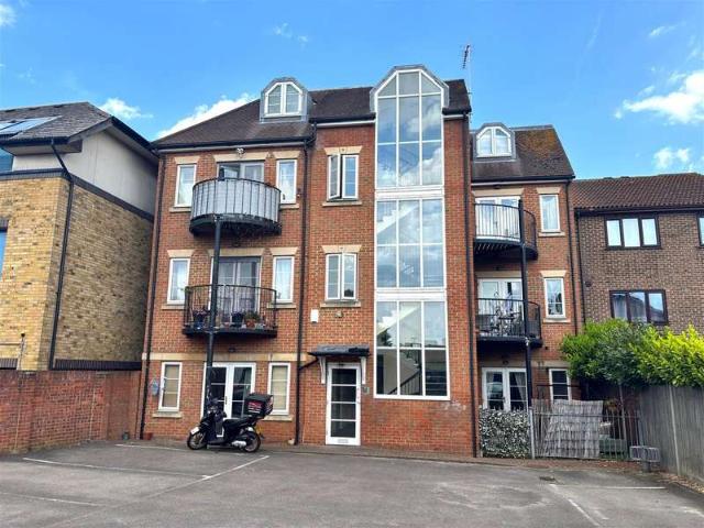 1 Bedroom Apartment Flat