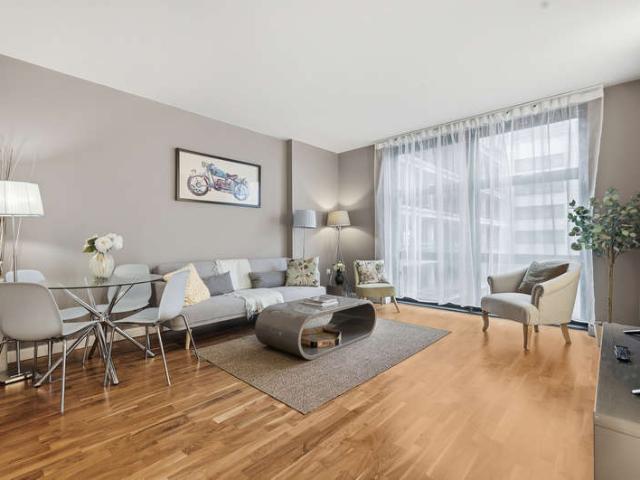 1 Bedroom Apartment Flat