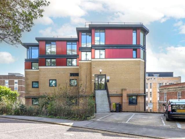 1 Bedroom Apartment Flat