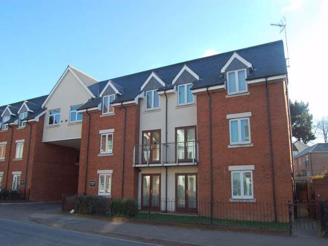 1 Bedroom Apartment Flat