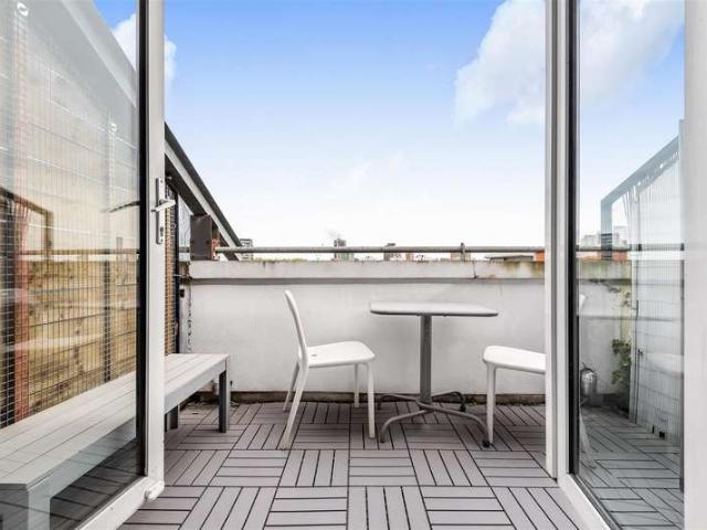 1 Bedroom Apartment Flat