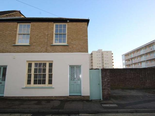 1 Bedroom Apartment Flat