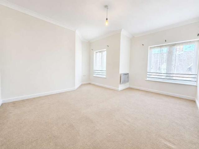 1 Bedroom Apartment Flat
