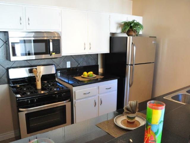 1 Bedroom Apartment for Rent at N. Ardmore Ave. & Romaine St Los Angeles, CA 90029 East Hollywood