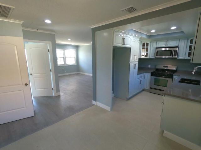 1 Bedroom Apartment for Rent at N. Lincoln St. & Tulare Ave Burbank, CA 91504