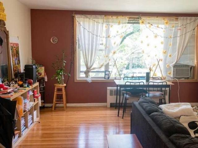 1 Bedroom Apartment for Rent at N Rockwell St & W Fitch Ave #1E, Chicago, IL 60645 West Ridge