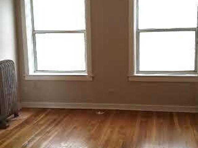 1 Bedroom Apartment for Rent at N Ridge Ave #01S, Chicago, IL 60660 Edgewater