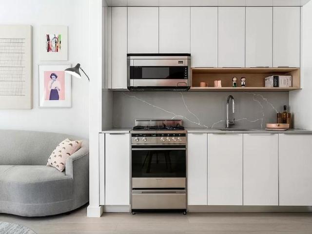1 Bedroom Apartment for Rent at Broad St #202, New York, NY 10005 Financial District