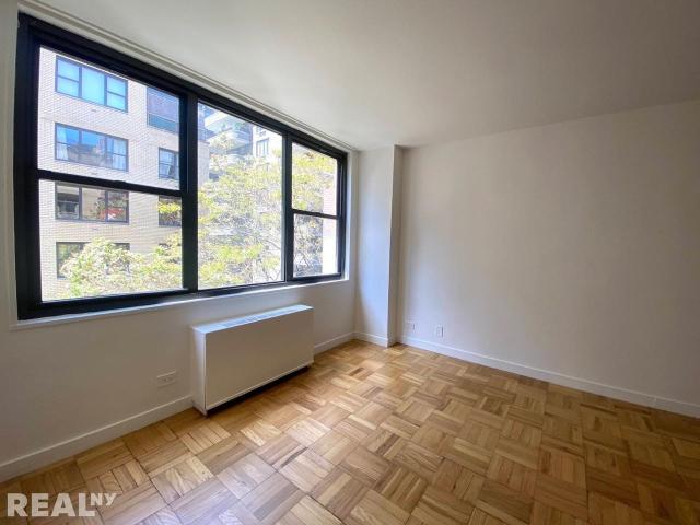 1 Bedroom Apartment for Rent at E 49th St #3N, New York, NY 10017 Turtle Bay