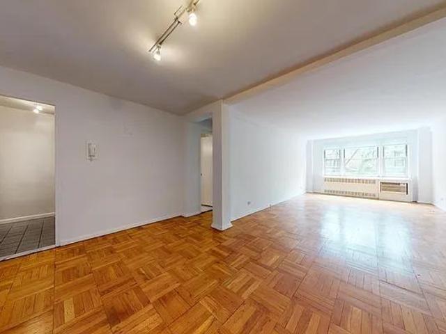 1 Bedroom Apartment for Rent at E 86th St #4E, New York, NY 10028 Upper East Side