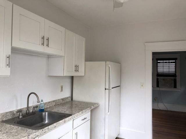 1 Bedroom Apartment for Rent at Goodall Ave #4, Daytona Beach, FL 32118