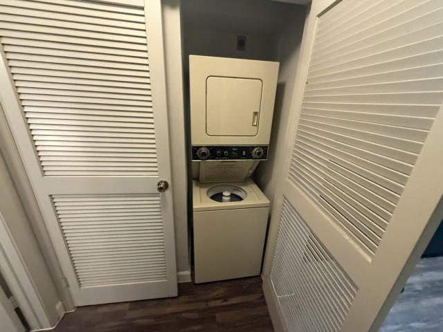 1 Bedroom Apartment for Rent at Huebner Oaks, San Antonio, TX 78230