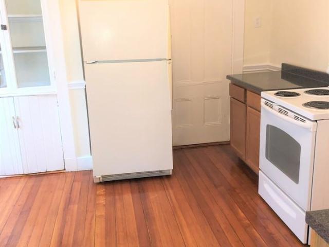 1 Bedroom Apartment for Rent at Lincoln Ave #1, Quincy, MA 02170 Wollaston