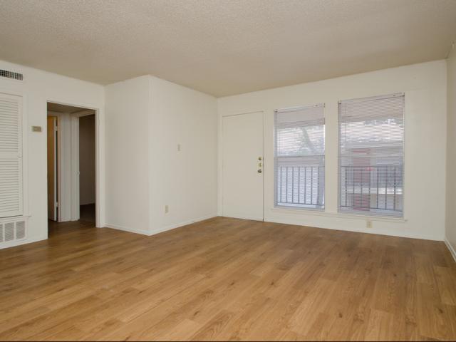 1 Bedroom Apartment for Rent at Little John Ln & East Side Dr #123, Austin, TX 78704 St. Edwards