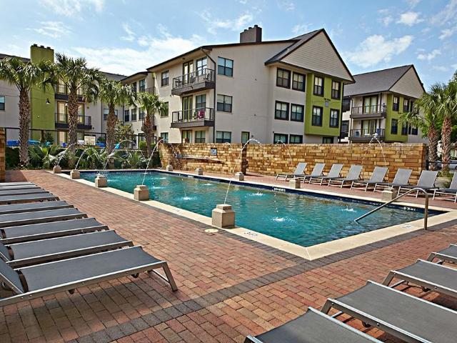 1 Bedroom Apartment for Rent at Live Oak St, Dallas, TX 75204