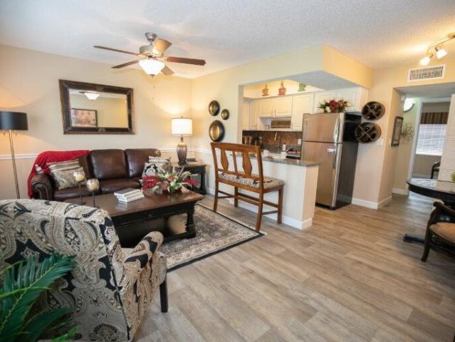 1 Bedroom Apartment for Rent at Philippe Parkway #1, Safety Harbor, FL 34695