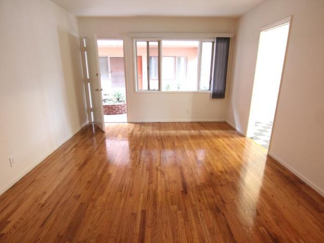 1 Bedroom Apartment for Rent at S. Robertson Blvd. & Airdrome St Los Angeles, CA 90035 South Robertson