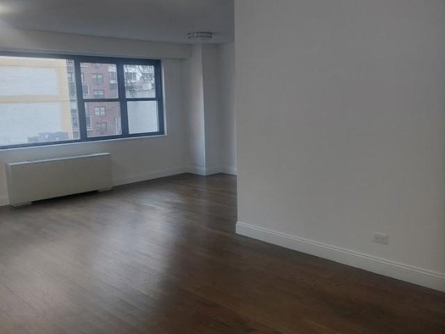 1 Bedroom Apartment for Rent at W 37th St #2, New York, NY 10018 Murray Hill