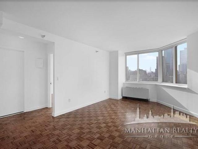 1 Bedroom Apartment for Rent at W 42nd St #11G, New York, NY 10036 Hell's Kitchen