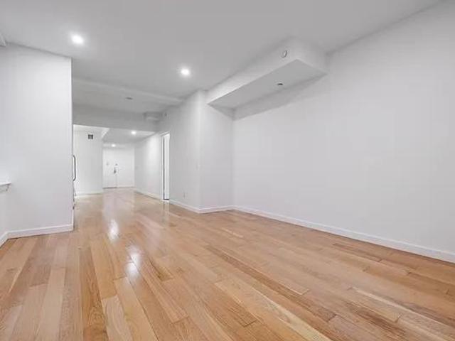 1 Bedroom Apartment for Rent at Wall St #11JA, New York, NY 10005 Financial District