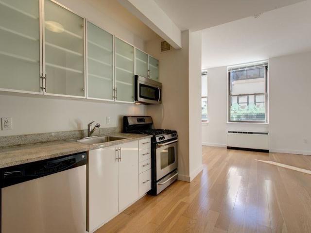1 Bedroom Apartment for Rent at Wall Street #20D, New York, NY 10005 Financial District