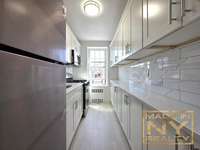 1 Bedroom Apartment for Rent at 14021 Burden Cres #603, New York, NY 11435 Briarwood