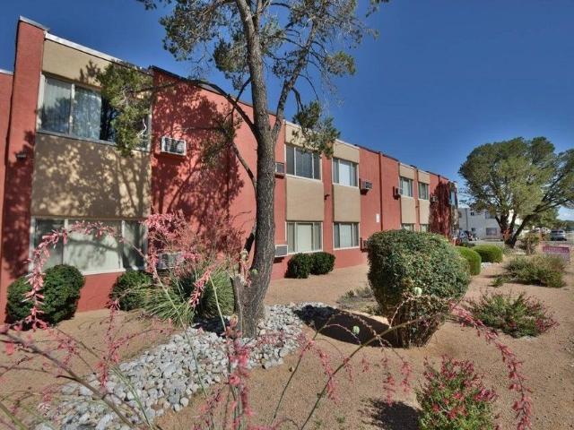 1 Bedroom Apartment for Rent at 1409 Girard Blvd Ne, Albuquerque, NM 87106 North Campus